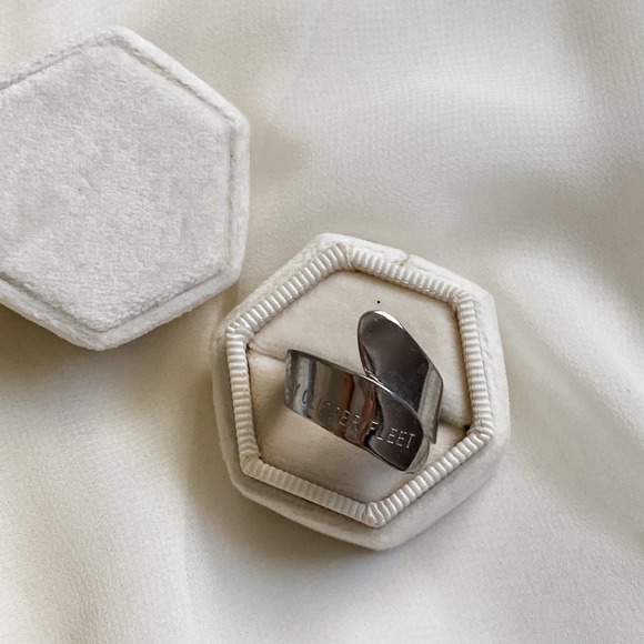 Jewelry | Silver Wrap Around Gateway Clipper Fleet Ring | Poshmark
